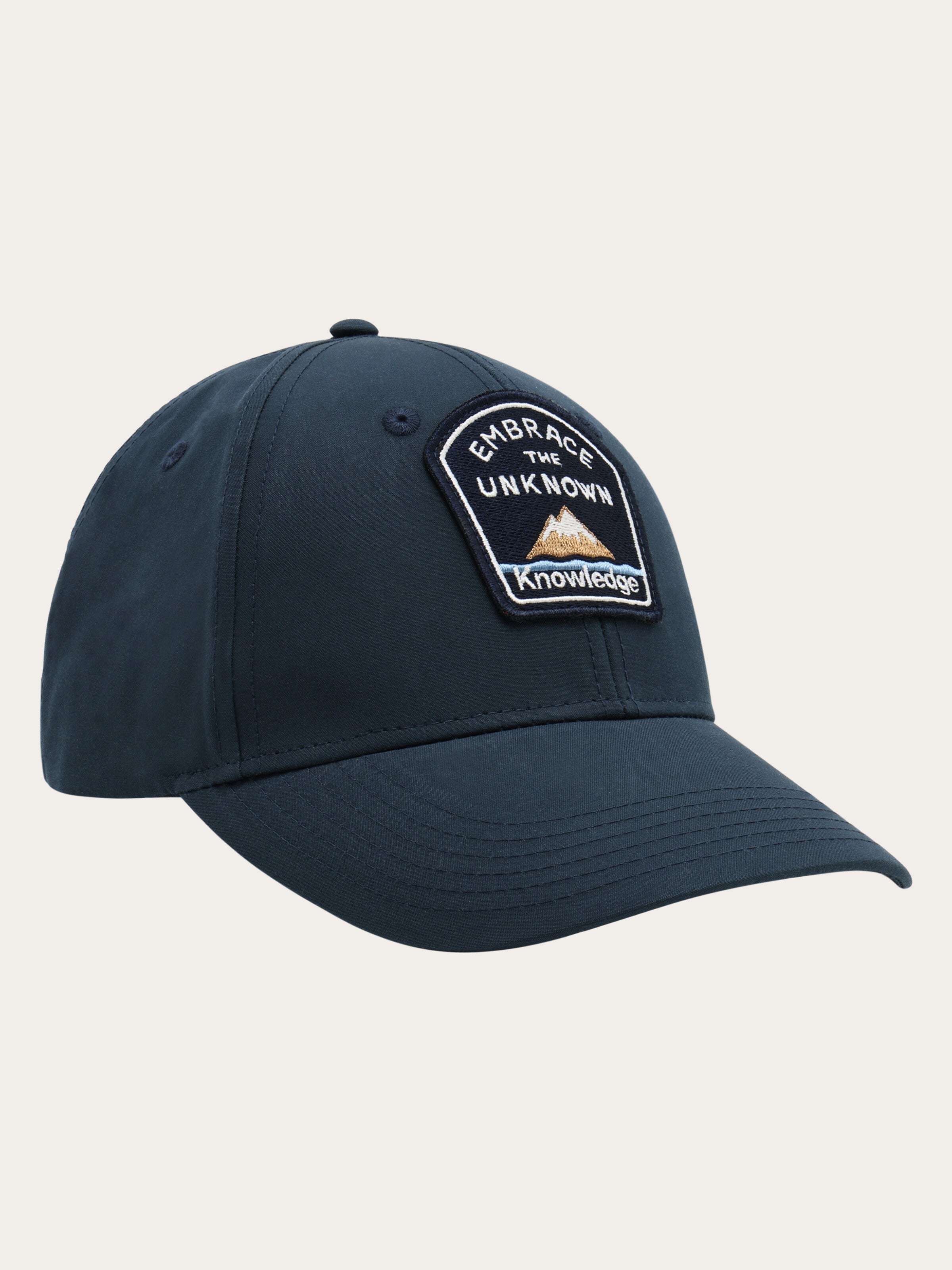 Vent 200 Canvas Badge Cap GOTS - Total Eclipse – KnowledgeCotton ...